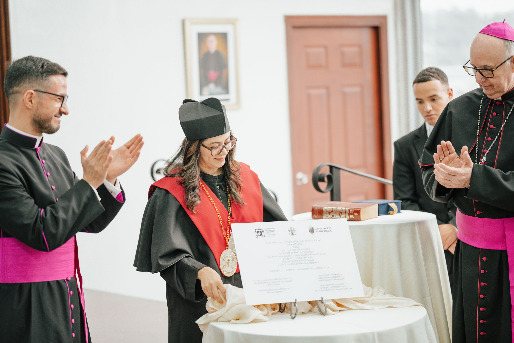 Reconocimiento pontificio - UNICAH